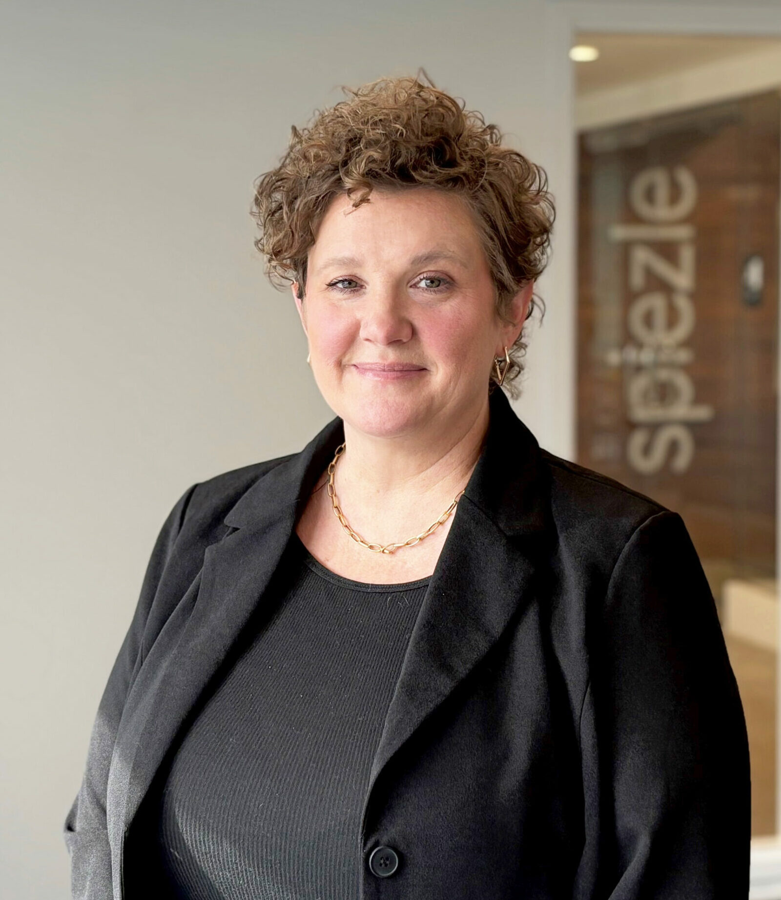 Heather Long • Spiezle